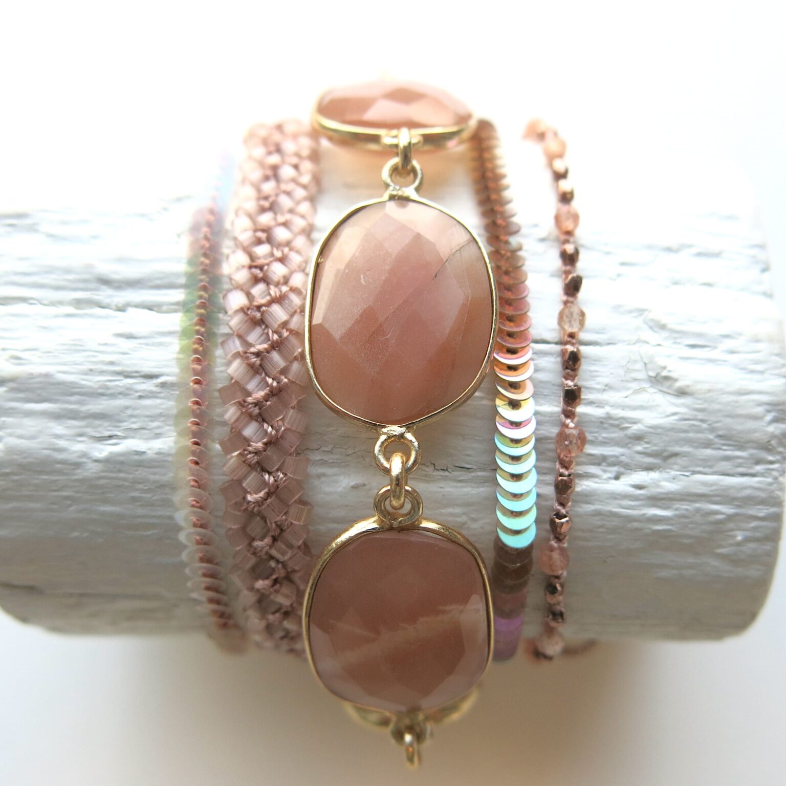 Gehäkeltes Armband mit Einzel Lünette Edelstein - Schöne Beute